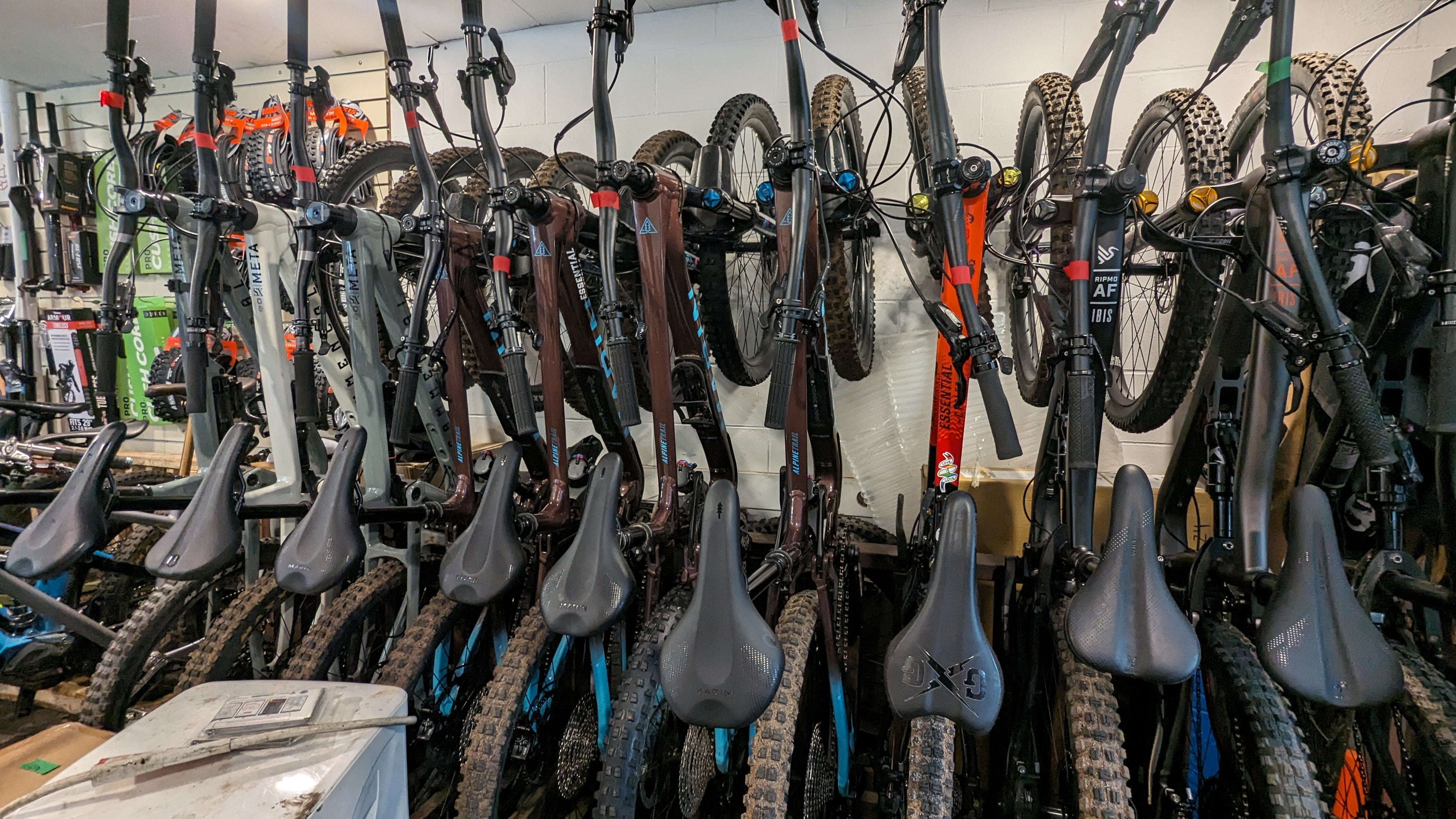 The Vault [Complete Bikes] – Essential Cycles